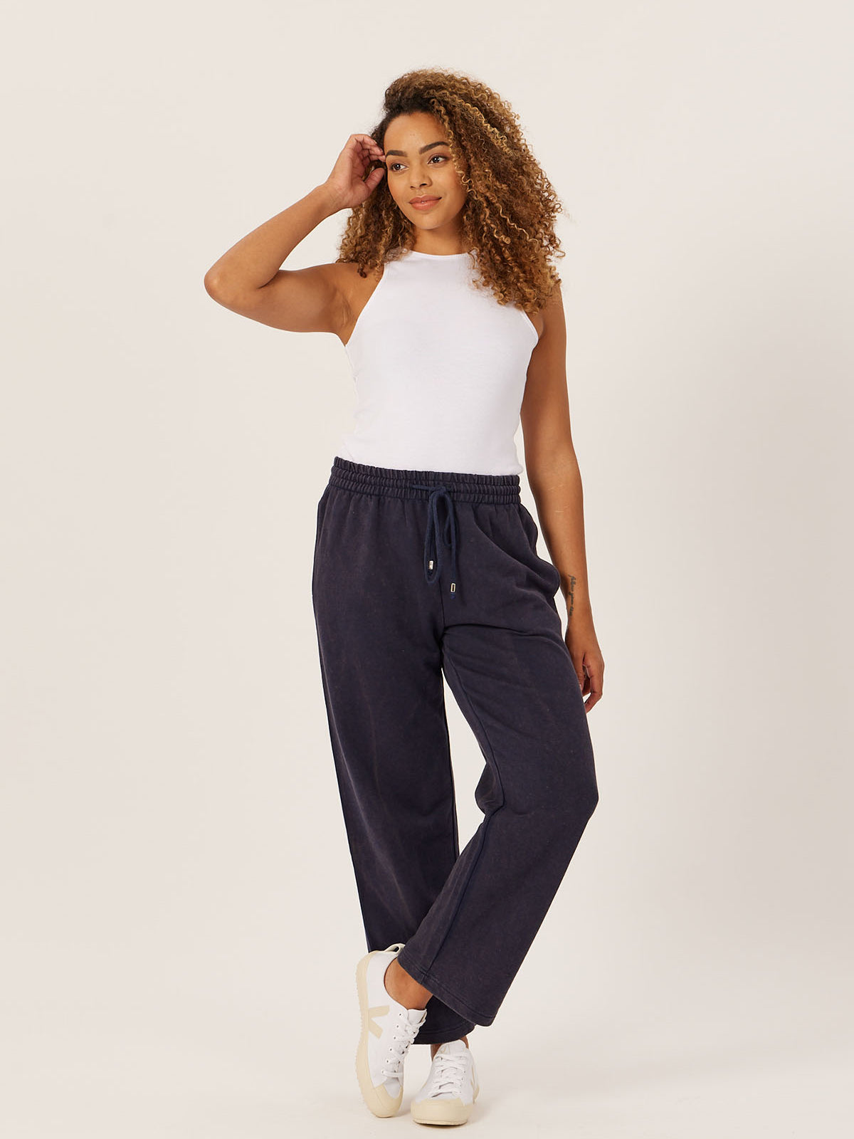 Robyn - Wide Leg Jogger - Blue Stonewash – This is Unfolded