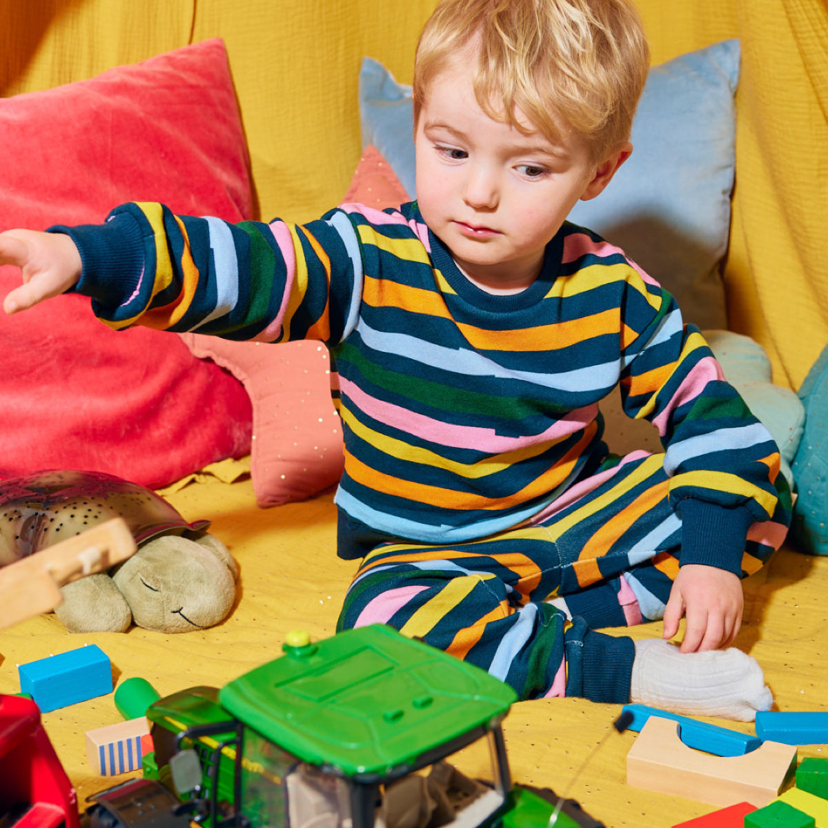 Elias - Kids Tracksuit Set - Navy Wave Stripe Print – This is Unfolded